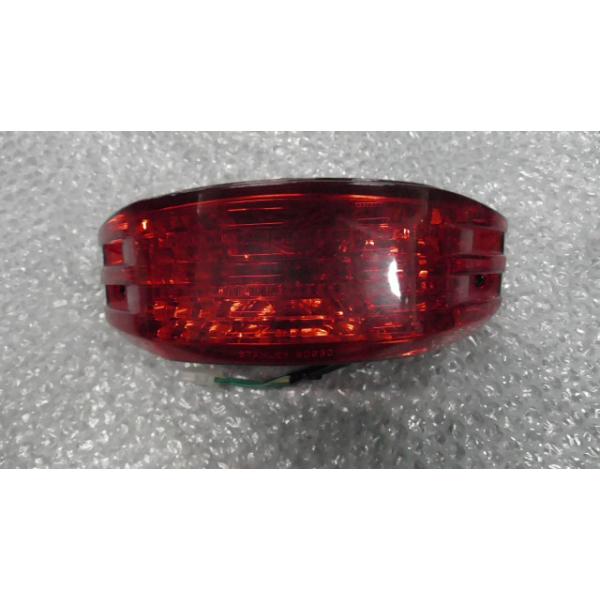 ■■カブ50 プロ　AA04-3025xxx　の　テールライト■■ 中古品です、画像をよく見て御判断下さい。<br><br>車体番号AA04-3025xxx　より外しました。<br><br>(...