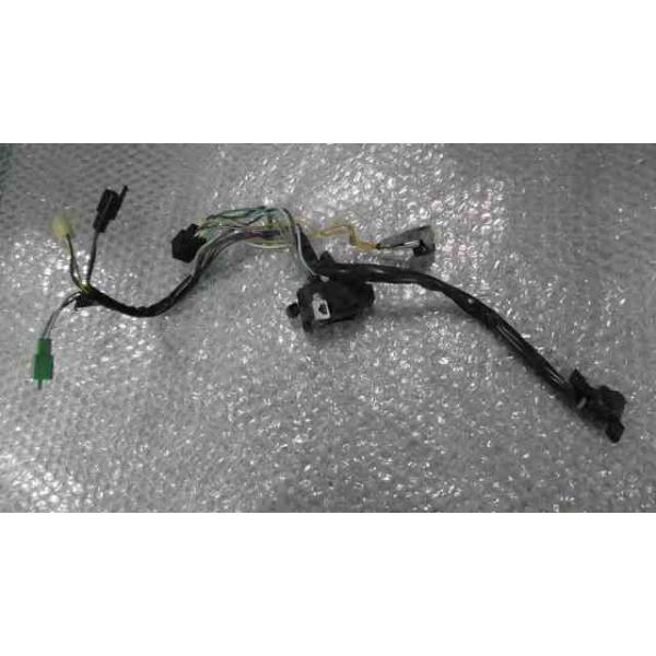 ■■アドレスV50　CA44A-123xxx　の　ハンドルスイッチ■■ 中古品です、画像をよく見て御判断下さい。<br><br>車体番号CA44A-123xxx　より外しました。<br><br&gt...