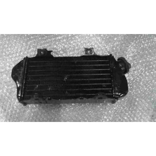 ■■KSR-I　MX050B-011xxx　の　ラジエター■■ 中古品です、画像をよく見て御判断下さい。<br><br>車体番号MX050B-011xxx　より外しました。<br><br>(C...