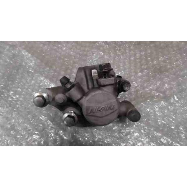 ■■トリシティ125　SEC1J-005xxx　の フロントブレーキキャリパ　右■■ 中古品です、画像をよく見て御判断下さい。<br><br>車体番号SEC1J-005xxx　より外しました。<br>&l...