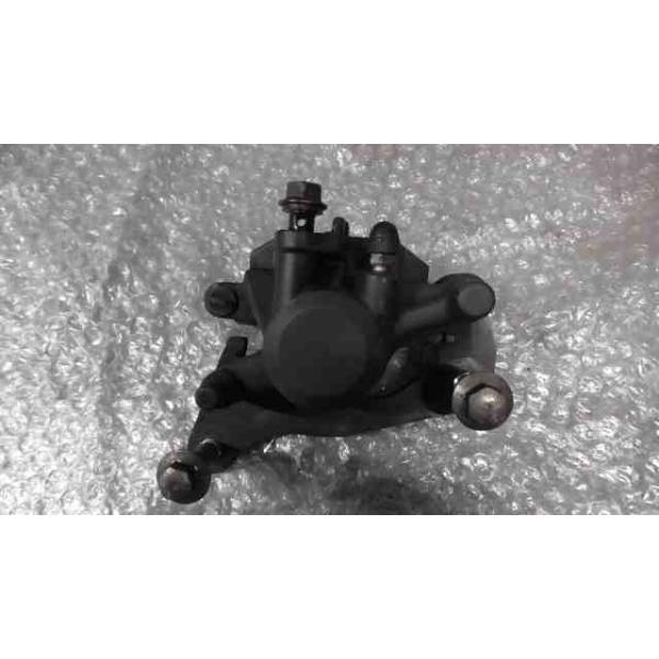 ■■トリシティ125　SEC1J-005xxx　の　リアブレーキキャリパ■■ 中古品です、画像をよく見て御判断下さい。<br><br>車体番号SEC1J-005xxx　より外しました。<br><br...