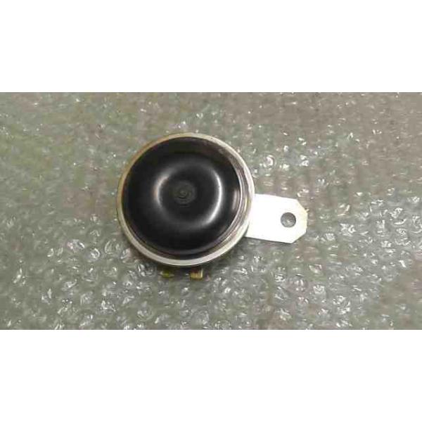 ■■トリシティ125　SEC1J-005xxx　の　ホーン■■ 中古品です、画像をよく見て御判断下さい。<br><br>SEC1J-005xxxより外しました。<br><br>実動車から外した...