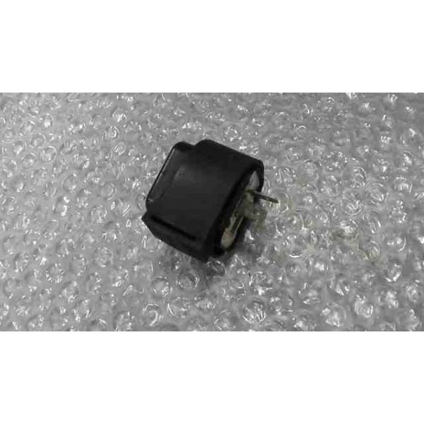 ■■VT250F　MC08-1022xxx　の　ウインカーリレー■■ 中古品です、画像をよく見て御判断下さい。<br><br>車体番号MC08-1022xxx　より外しました。<br><br>...