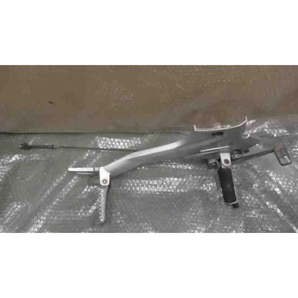 ■■YBR250　LBPPCNLD5A0000xxx　の ステップ　右 ブレーキペダル■■ 中古品です、画像をよく見て御判断下さい。<br><br>車体番号LBPPCNLD5A0000xxx　より外しました。<...