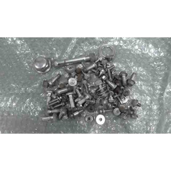■■YBR250　LBPPCNLD5A0000xxx　の　ねじ■■ 中古品です、画像をよく見て御判断下さい。<br><br>車体番号LBPPCNLD5A0000xxx　より外しました。<br><br...