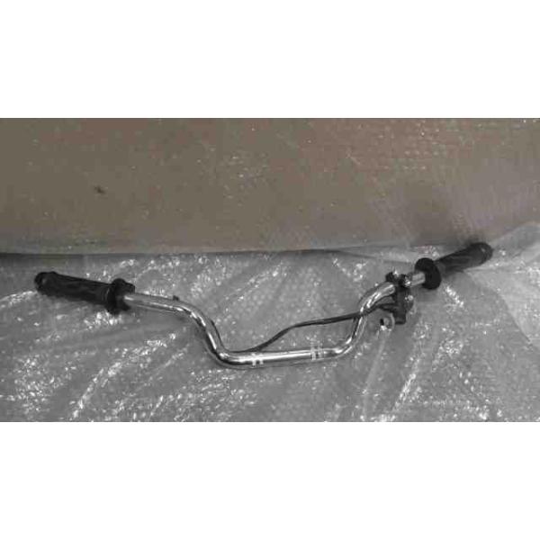 ■■YBR250　LBPPCNLD5A0000xxx　の　ハンドル　傷■■ 中古品です、画像をよく見て御判断下さい。<br><br>車体番号LBPPCNLD5A0000xxx　より外しました。<br>&l...
