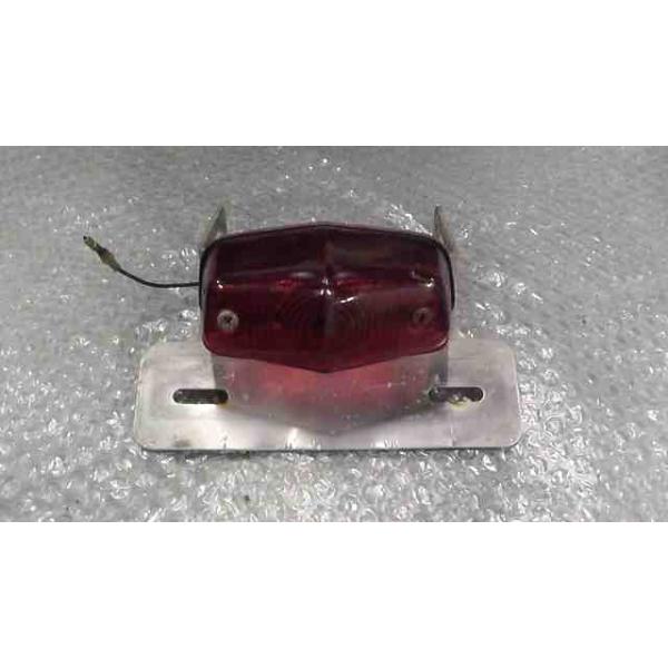 ■■YB-1 FOUR　UA05J-006xxx　の　テールランプ■■ 中古品です、画像をよく見て御判断下さい。<br><br>車体番号UA05J-006xxx　より外しました。<br><br&gt...