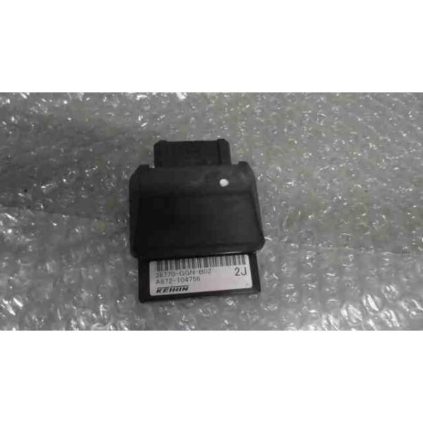 ■■クロスカブ50　AA06-1102xxx　の　CDI■■ 中古品です、画像をよく見て御判断下さい。<br><br>車体番号AA06-1102xxx　より外しました。<br><br>(COD...