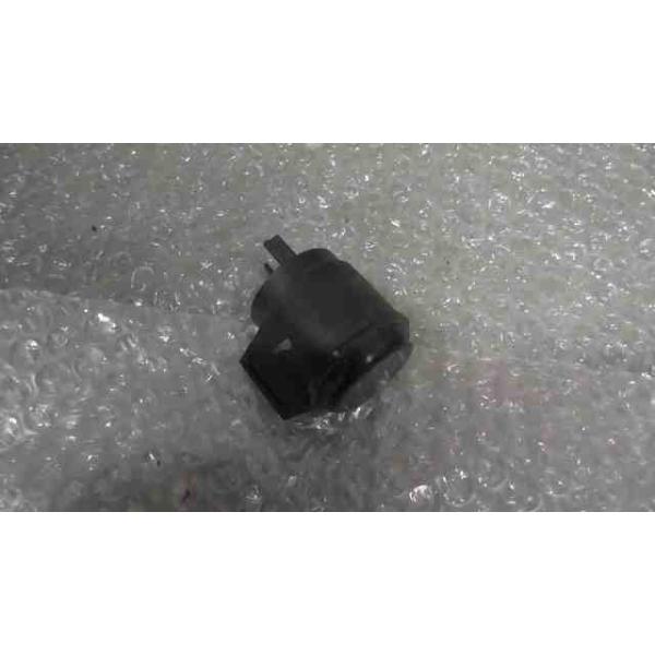 ■■クロスカブ50　AA06-1102xxx　の　ウインカー　リレー■■ 中古品です、画像をよく見て御判断下さい。<br><br>車体番号AA06-1102xxx　より外しました。<br><br&g...