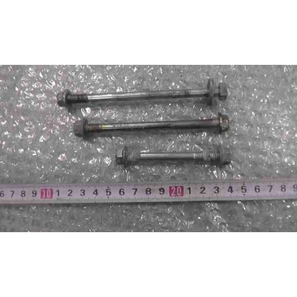 ■■ウルフ50 WOLF　LA11A-101xxx　の　エンジンハンガー■■ 中古品です、画像をよく見て御判断下さい。<br><br>車体番号LA11A-101xxx　走行距離4397km＜メーター表示＞より外しまし...