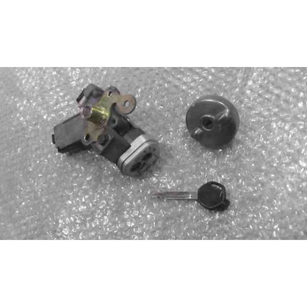 ■■クレアスクーピー　AF55-1212xxx　の　キーセット■■ 中古品です、画像をよく見て御判断下さい。<br><br>車体番号AF55-1212xxx　より外しました。<br><br>&...