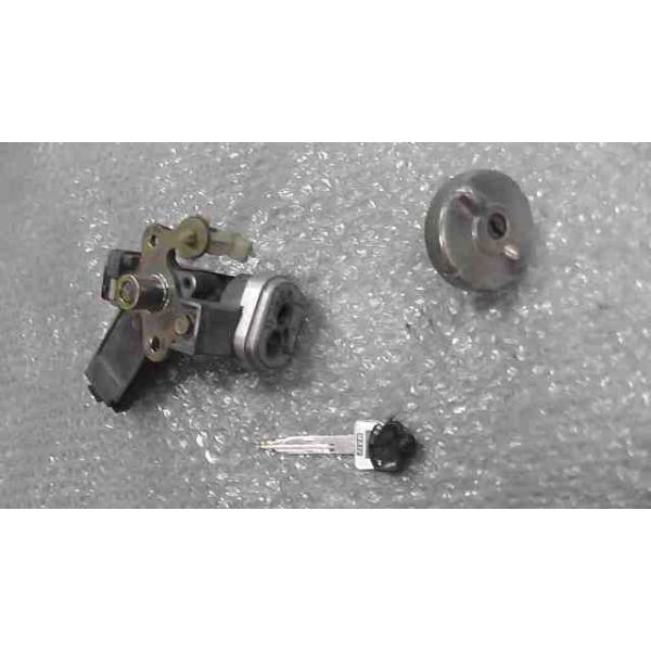 ■■クレアスクーピー　AF55-1111xxx　の　キーセット■■ 中古品です、画像をよく見て御判断下さい。<br><br>車体番号AF55-1111xxx　より外しました。<br><br>&...