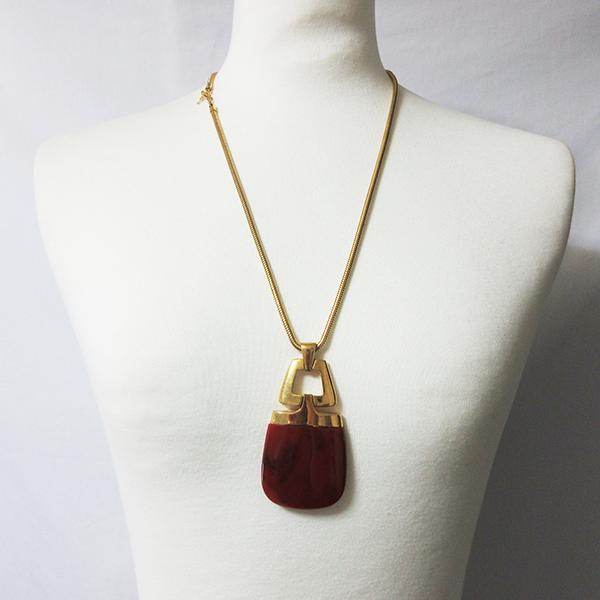 *TRIFARI トリファリ ネックレス カラーストーン レッド ゴールド 大振り ヴィンテージ*送料込◆素材 : -◆カラー : ゴールド×レッド◆サイズ : モチーフ 約8 首周り 約57(cm)◆外ランク : AB / 内ランク : ...