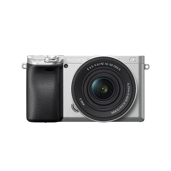 メーカー：ソニーJAN：4548736166721型番：ILCE-6400K S■商品説明■●世界最速0.02秒を実現したAF速度と、被写体を確実に捉え続けるリアルタイムトラッキング●APS-C Exmor CMOSセンサーと新世代画像処理...