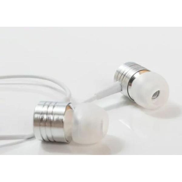 メーカー：威風堂JAN：4571360883597型番：IFD-359■商品説明■●メタリックで光沢のあるカラーが特徴のカナル型イヤホンです。●ファッションアイテムとしてもカッコいいですよ！●マイク付コントローラーで通話もOK■仕様■・カラ...