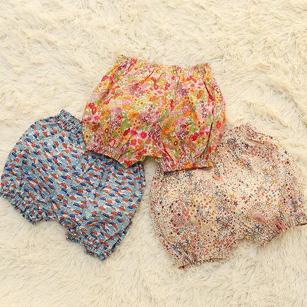 《サイズ》90cmサイズ ■股上：約19.5ｃｍ（前中心）■股下：約5ｃｍ※後中心にゴム調節穴があるので、成長に合わせてサイズ調節が可能です。《素材》綿100％《対象月齢》6ケ月〜24ヵ月頃※ギフトラッピングにつきましてこちらの商品は商品サ...