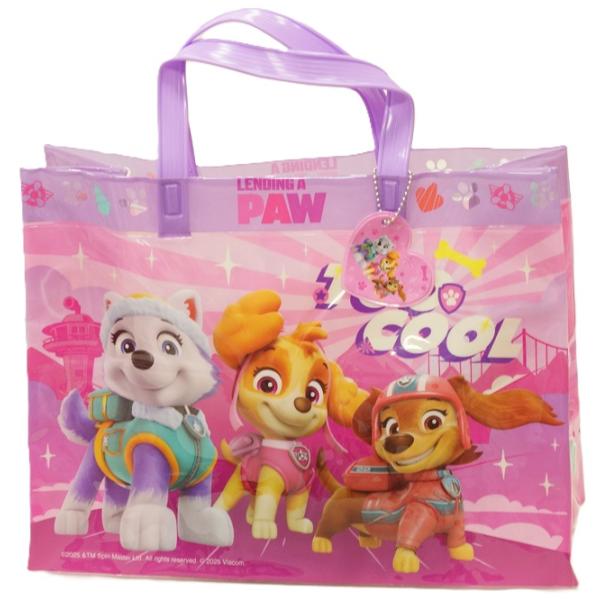 ★キャラクタービーチバッグ★サイズ/幅34cm×高さ26cm×厚み12cm★素材/塩化ビニル(PVC)★中国製★発売元/高波クリエイト株式会社pawpatrol パウ・パトロール※製品サイズに個体差がございます　ご了承ください※工場仕上げ時...