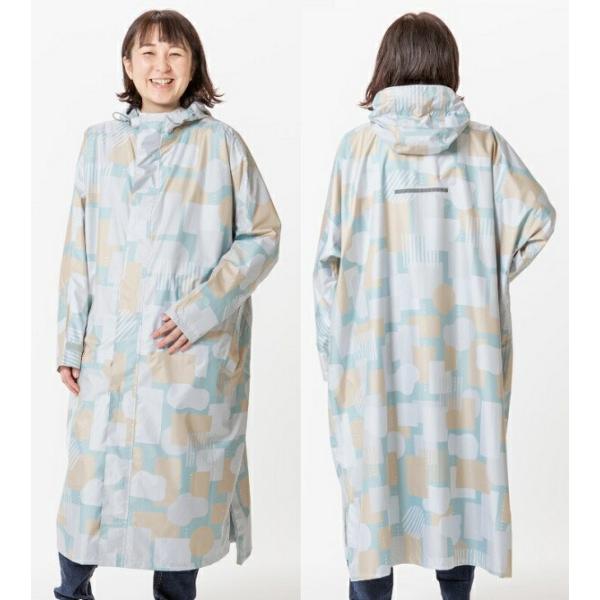 ★雨の日の自転車での送り迎えも快適に！★ゆとりシルエット・膝下カバー付きのレインコート★子供用のレインポンチョとおそろいもできます★雨の日にうれしいロング丈　足元はひざ下カバーがついているので　自転車でも濡れにくく安心です★ドルマン袖なので...