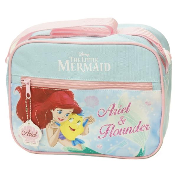 ★キャラクター通園ショルダーバッグ★小物が出し入れしやすい、　ファスナー開閉アウトポケット★内部にお弁当箱などを固定できるベルト付き　名前や電話番号が書ける小さなポケットも付いています★商品サイズ(約)/23cm×約18cm×10cm★材質...