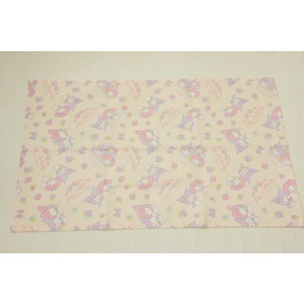 ★ランチタイムのお弁当箱敷きに★従来のスケーターランチクロス(KB4)よりも　厚手の素材です★デスクサイズにほぼ合う40X60cmサイズ★素材/綿１００％★製品サイズ/約40×60cm★中国製★製造元/スケーター株式会社