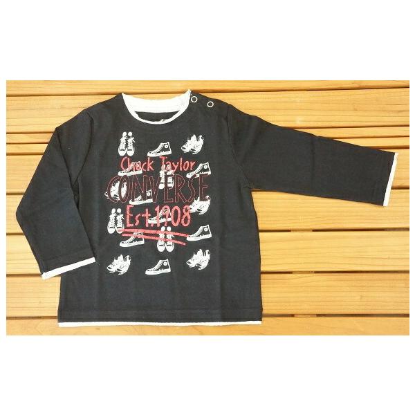 ・ストンプスタンプ×コンバースのコラボTシャツです・90cmには左肩にスナップがついています・首回りと袖と裾に白が入っていてポイントになっています・後ろにはコンバースの靴がプリントされています・赤い文字がオシャレだね・QUAL．本体/綿10...