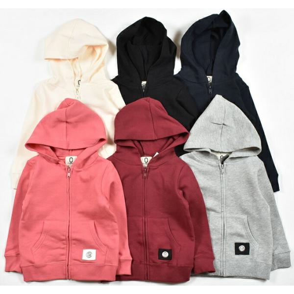 ★0 STANDARD/ゼロスタンダード★裾についた、ブランドロゴマークがお洒落♪★シンプルだから、柄物インナーやパンツにも　合わせやすく、重宝なアイテムです。★ファスナーの引手も大き目だから、　お子さまでも上げ下げしやすいです。【サイズ8...