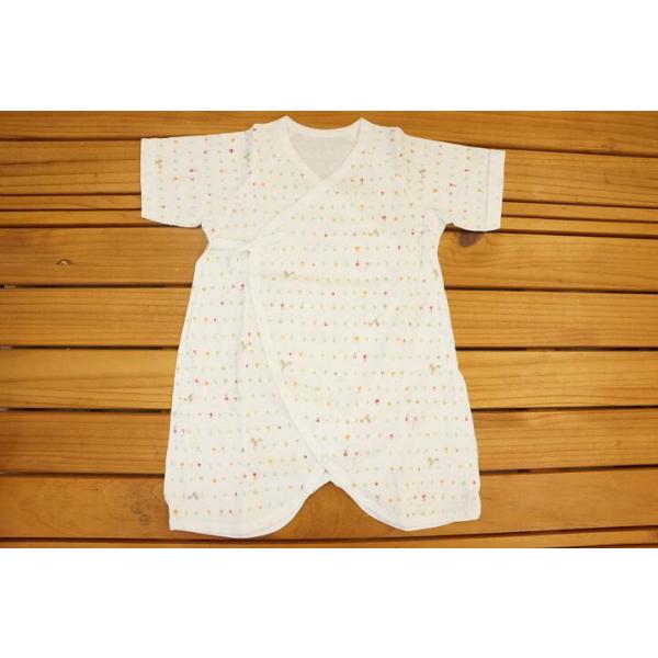 素材　　エアニット　綿100％サイズ　50cmカラー　白薄手の2枚の素材をつないだような中に空気層を持った素材なのでとてもやわらかいのにとてもあったかな秋冬一番のおすすめ肌着素材のエアニット。新生児期は体温調節が未熟なので基本の着せ方は短肌...