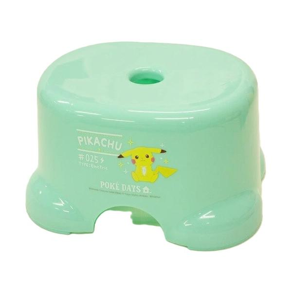 ★キャラクターおふろ用イス★サイズ/約20×25×高さ13.5cm★材質・本体/ポリプロピレン(耐熱90度)・足カバー/ポリエチレン(耐熱70度)★中国製★発売元/スケーター株式会社