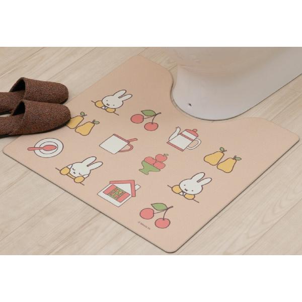 ★さっと拭くだけでお手入れ簡単！　尿はねなどの汚れをサッと拭きとれる、　お手入れが簡単なミッフィーのPVCトイレマットです。★敷くだけで床面のキズや汚れを防止します★表面につなぎ目や縁取りがないため、　汚れもたまらずお手入れ簡単。　程よい厚...
