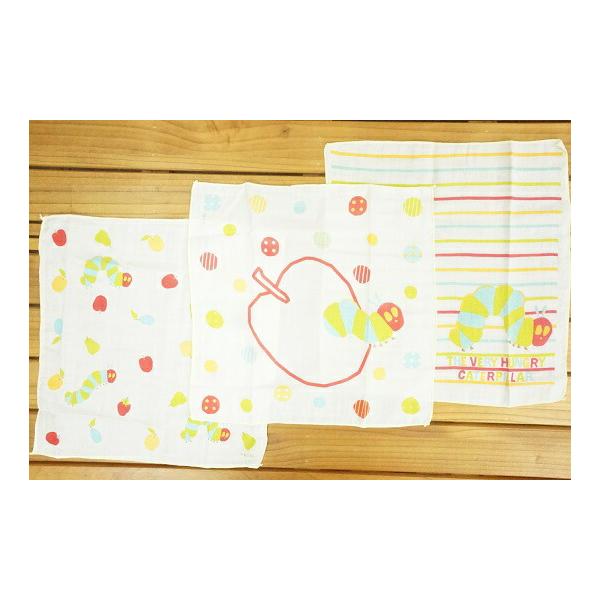 ★ハラペコアオムシのハンカチ3枚セットです。★お気に入りの絵本とお揃いで可愛い、　プリントの柄の異なる3枚セットです！！★商品サイズ/約30cm×30cm★綿100％★中国製人気絵本キャラクター　エリックカールキャラクターガーゼハンカチ　t...