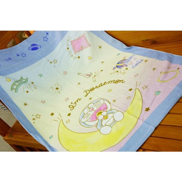 ★制菌加工のお昼寝ケット　繊維上の皮膚常在菌や有害細菌を特定して、　それらが増えないようにする加工です。★汗っかきのお子様には、　なくてはならない夏の必需品。★吸収性の良い綿100％のタオルケットなので、　気持ちよくお使いいただけます★サイ...