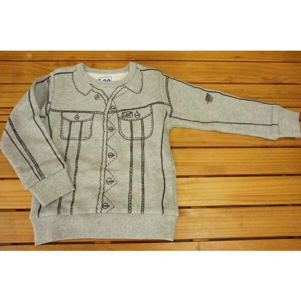 ★Ｌｅｅのブランドロゴがプリントされた　Ｇジャンボアジャケット風のプリントがお洒落！　バックスタイルもプリントされたトレーナーです。★QUAL．(本体)綿100％　　 （リブ部分）綿95％　ポリウレタン5％ ★サイズ展開　90cm・100c...