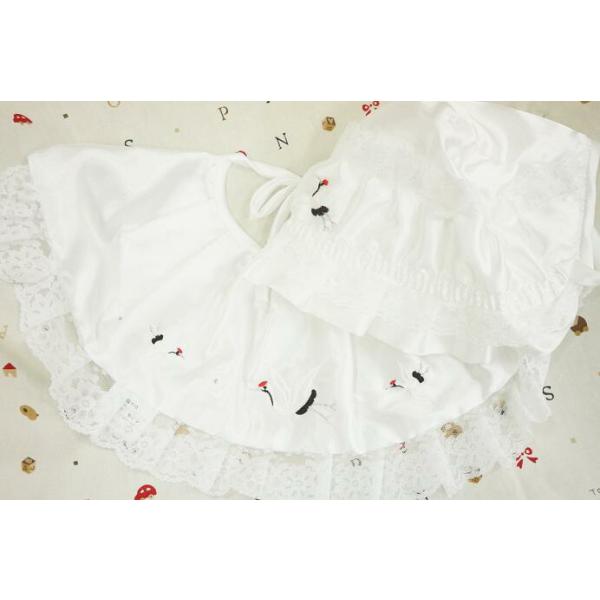 ★退院やお宮参り、記念撮影などに…★刺繍…鶴（つる）★オールシーズンお使い頂けます。★レースと刺繍・サテン地の光沢が上品なセットです。★男の子にも女の子にも、ご着用頂けます。★フード・スタイ の2点セット★表地：ポリエステル100％　裏地：...