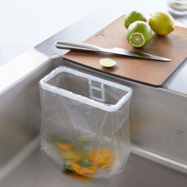 ・ブランド：YAMAZAKI（山崎実業）/日本・ジャンル：ポリ袋ホルダー・主な素材：スチール ユニクロメッキ 粉体塗装（本体）/ポリカーボネート PET ポリウレタン（フィルムフック）・生産国：中国・サイズ：約W175xD95xH60mm（...