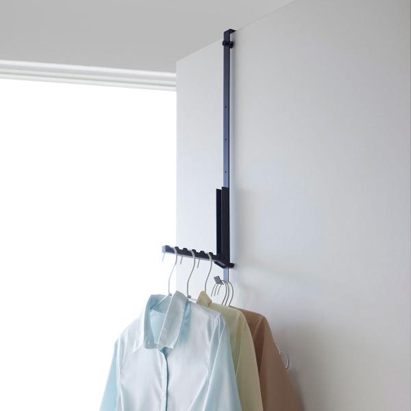 ・ブランド：YAMAZAKI（山崎実業）/日本・ジャンル：衣類スチーマー用ハンガー・主な素材：スチール 粉体塗装（本体）/シリコーン（クッション）・生産国：中国・サイズ：約W20xD75xH545mm（収納時、最下段使用時）/約W20xD2...