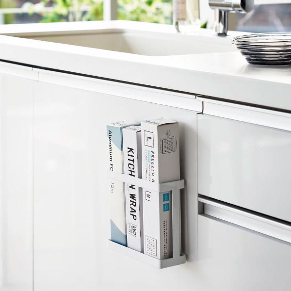 ・ブランド：YAMAZAKI（山崎実業）/日本・ジャンル：ラップホルダー・主な素材：スチール 粉体塗装（本体）/シリコーン（マット、クッション）/ポリカーボネート、PET、ポリウレタン（フィルムフック）・生産国：中国・サイズ：約W175xD...