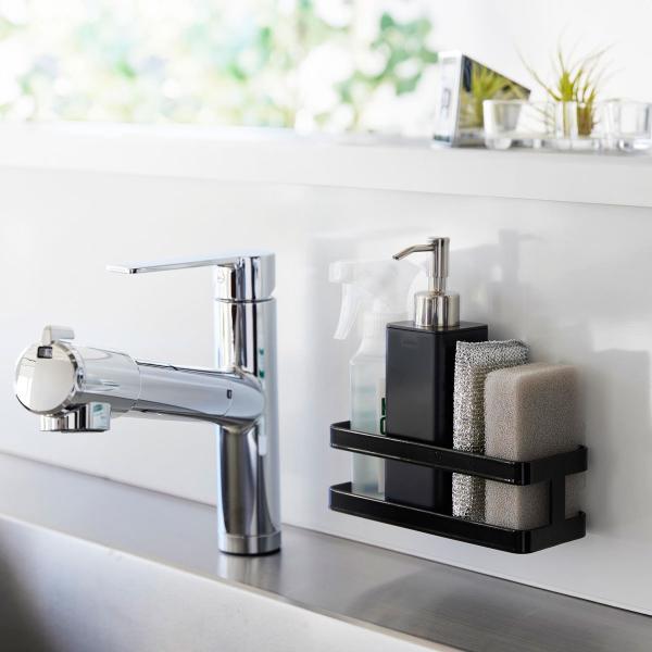 ・ブランド：YAMAZAKI（山崎実業）/日本・ジャンル：スポンジ＆ボトルラック・主な素材：スチール ユニクロメッキ 粉体塗装（本体）/シリコーン（クッション）/ポリカーボネート、PET、ポリウレタン（フィルムフック）・生産国：中国・サイズ...