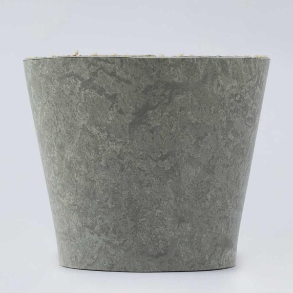 ・ブランド：100percent（100パーセント）/日本・ジャンル：鉢カバー・主な素材：リノリウム/真鍮/コルク/プラスチック受け皿・生産国：日本・サイズ：約φ120xH108mm・対応サイズ：3号ポット/3.5号ポット・その他：底板に使...