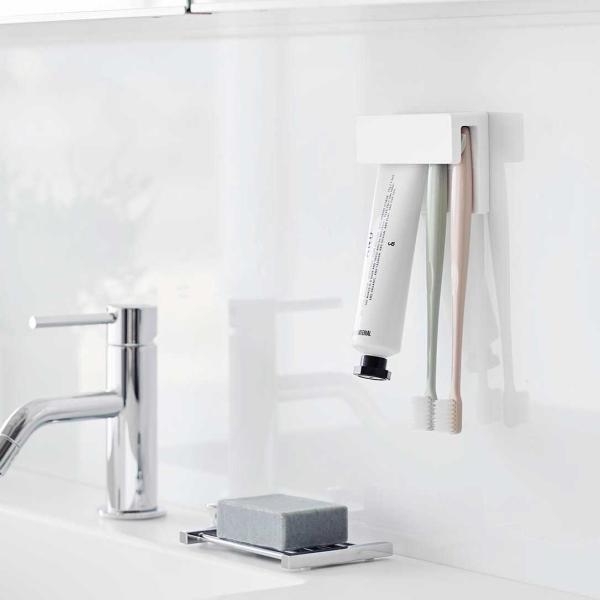 ・ブランド：YAMAZAKI（山崎実業）/日本・ジャンル：歯ブラシホルダー・主な素材：ABS樹脂（本体）/シリコーン（滑り止め）/ポリカーボネート、PET、ポリウレタン（フィルムフック）・生産国：中国・サイズ：約W90xD28xH60mm（...