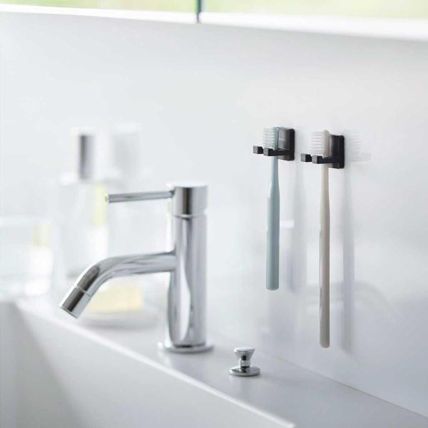 ・ブランド：YAMAZAKI（山崎実業）/日本・ジャンル：歯ブラシスタンド・主な素材：ABS樹脂（本体 x2）/ポリカーボネート、PET、ポリウレタン（フィルムフック x2）・生産国：中国・サイズ：約W26xD24xH26mm（1つあたり ...