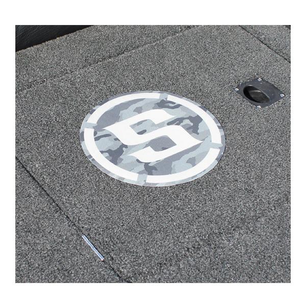 BLASTTRAIL/ブラストトレイルデッキカーペット用ワッペン　Type-3　カモフラージュ　　品番48079サイズ：直径２３cm■Sマークを　アレンジしたシンプルなデザインのワッペンです。リア用にお勧めです。