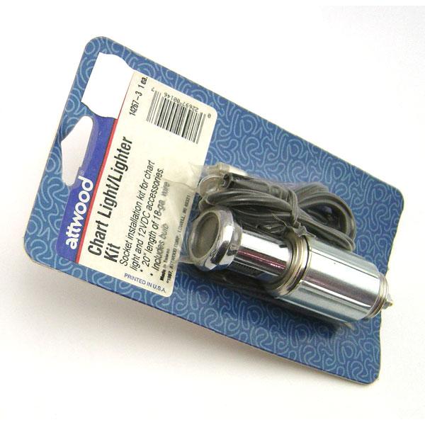 【ボートパーツ】 ●シガーソケット＆シガーライターSET ●電源：12V ●ソケット径：約φ28mm ●配線長さ：20インチ