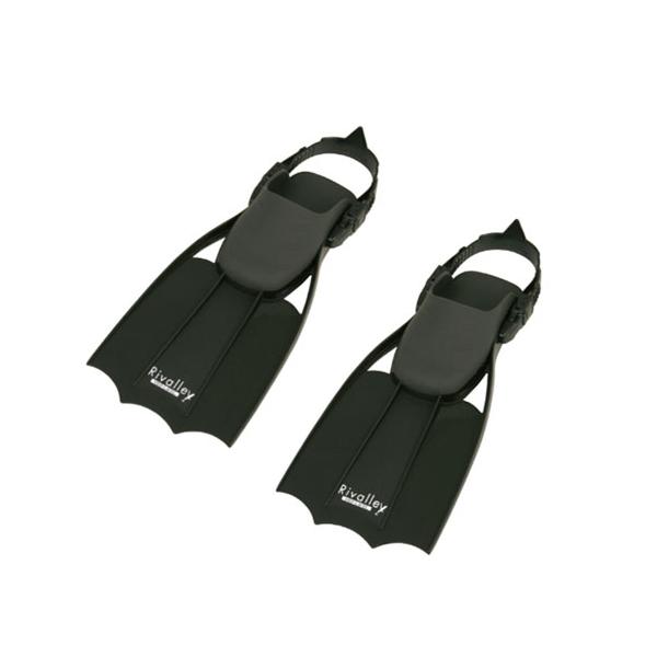 Rivalley/リバレイフローターフィン◆カラー：ブラック◆サイズ：フリー◆入り数：2本(1セット)★裏側に滑り止めが付いているオリジナルのフィン。歩きやすく履きやすい長さ。ストッキングタイプ、ブーツフットタイプ共に使えるタイプです。  ...
