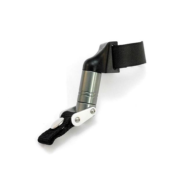 TOOL/昌栄ネットキーパー●ベストのDカンにホックで取り付け（携帯時）●ネットを下から持ち上げた状態。（Dカン+ベルトの遊び+マグネット磁力で飛び跳ねた際の脱落を防止）●取り外す際は、?以上に押し上げればマグネットが外れ、簡単に取り外せ、...