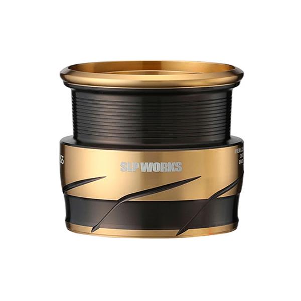 SLPワークスSF　タイプα　2500SSSスプール　＃ゴールド■標準自重（ｇ）：21■最大ドラグ力（kg）：3■標準巻糸量ナイロン（lb-m）：2lb-120m, 2.5lb-100m, 3lb-70m■標準巻糸量PE（号ーm）：0.2-...