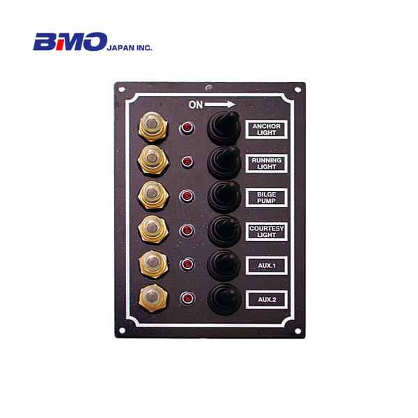 LEDランプ表示のスイッチパネルです。オンオフスイッチ、リセットボタンとも、防水カバーがされています。■高さ：165mm■幅：115mm■奥行：48mm■奥行：48mm■取付ネジピッチ：155×105mm