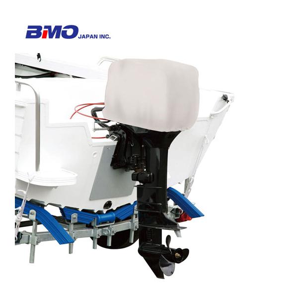 エンジンの耐久性に影響を及ぼす風雨、スプレー、雪害、ホコリなどからエンジンを守ります。裏地が柔らかいモケット生地なので、エンジンヘッドを優しく守ります。UV加工、高撥水加工を施したマリン専用の丈夫なシートを採用しているので、長期の保管にも安...