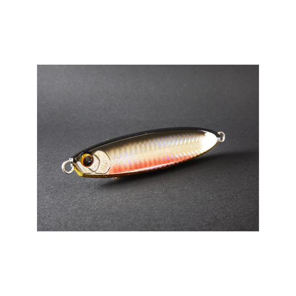 ベイスはその名の通り、ベイジギングにおける基点となるメタルジグです。絶妙な縦横比で設計されたセンターバランスタイプのボディはサミングの強弱によってミディアムスピードのスライドフォールから、潮流に負けない直線的なフォールまで容易にコントロール...