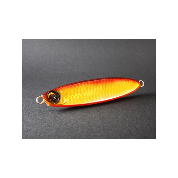 ベイスはその名の通り、ベイジギングにおける基点となるメタルジグです。絶妙な縦横比で設計されたセンターバランスタイプのボディはサミングの強弱によってミディアムスピードのスライドフォールから、潮流に負けない直線的なフォールまで容易にコントロール...