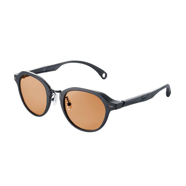 ゼクージュリア　偏光サングラス　F-2141◆フレーム：マットブラック◆レンズ：ラスターオレンジ★アクティブシーンでもタウンユースでも使い回しが効くカジュアルなデザイン。フロントのメタルブリッジと飾りネジをデザインのアクセントに、締めつけを...